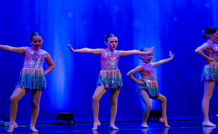 Professional Modern Dance Classes in Pearland or Friendswood